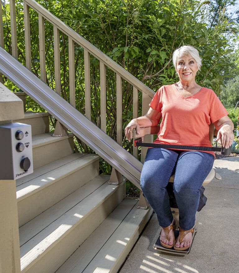 Elite Straight Outdoor Stair Lift (SRE-2010E)